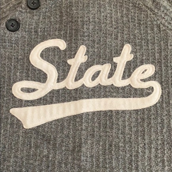 Varsity Vault Campus Crew | Tops | Campus Crew State Hoodie | Poshmark